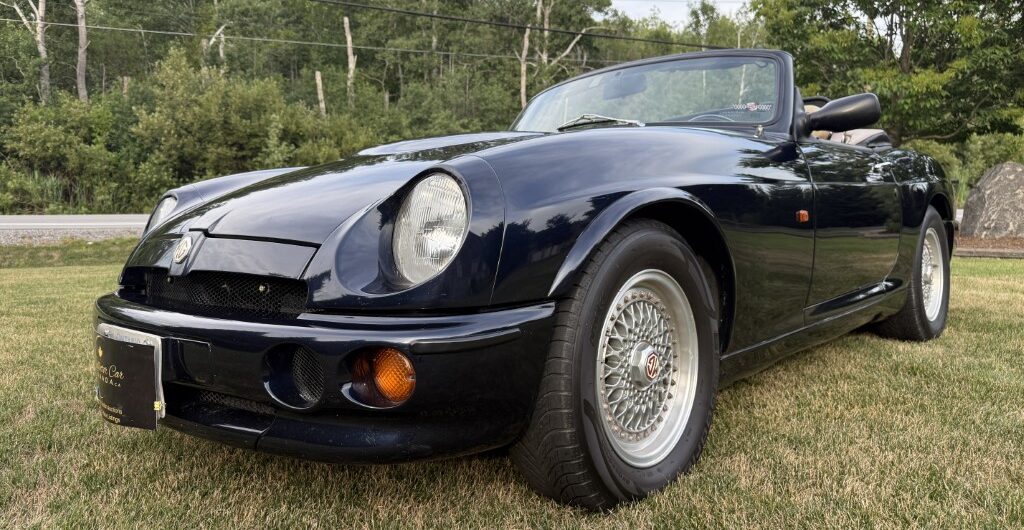 1994 MG RV8 Roadster 5-Speed Manual